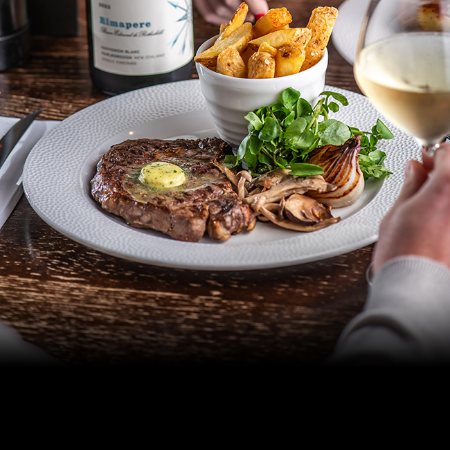 The Woolpack Country Pub & Restaurant in Aylesbury